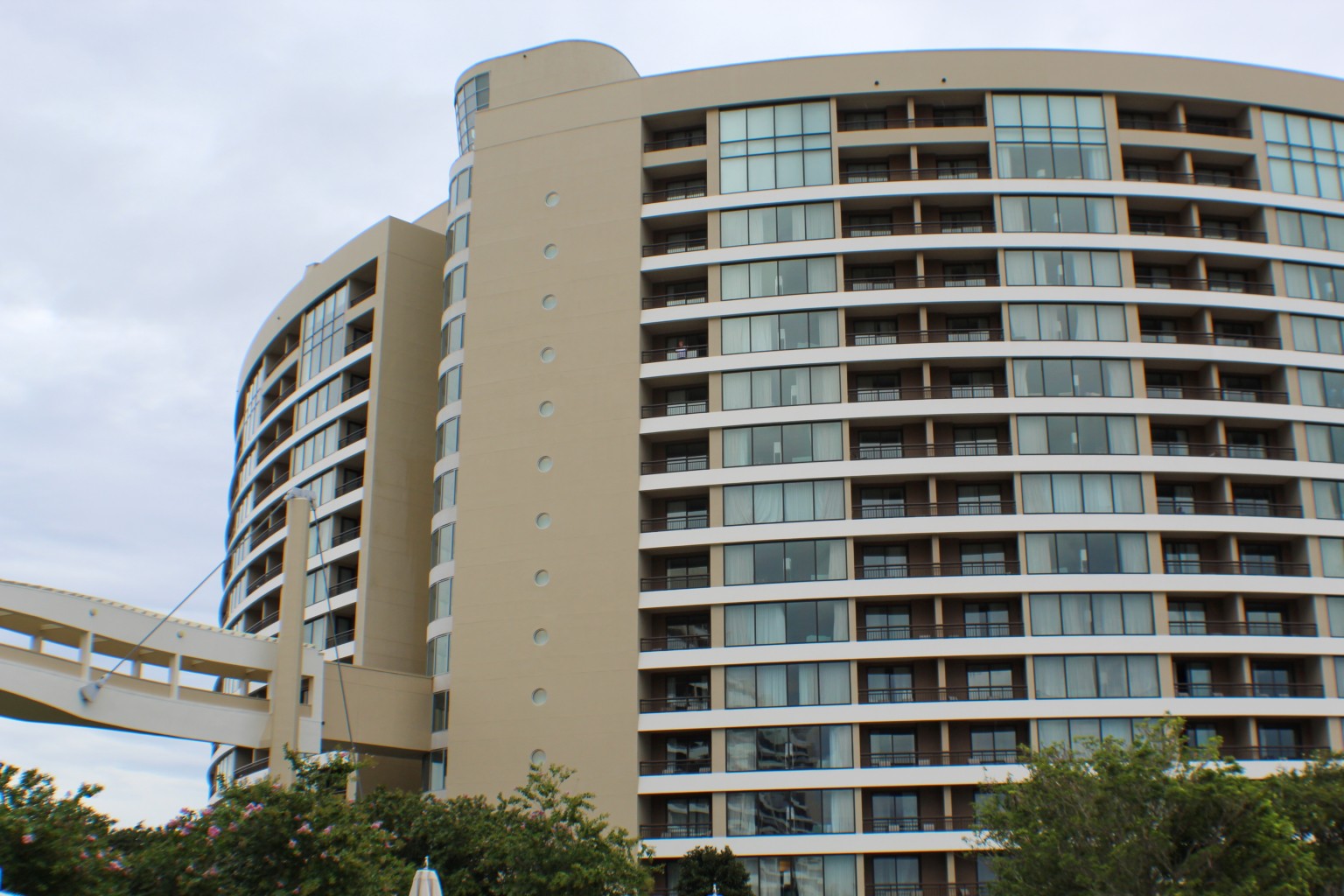 Choosing the Best DVC Home Resort For You - Pros and Cons